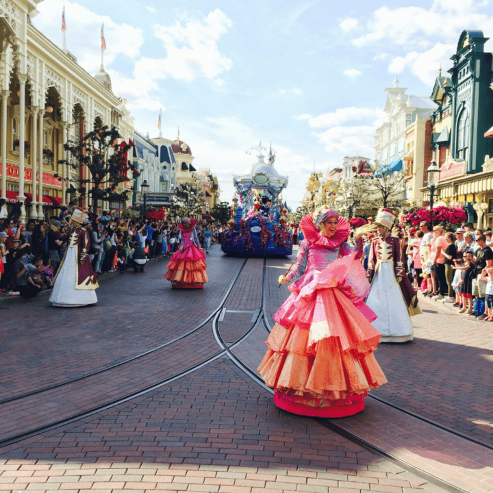 How much does it cost to go to Disneyland Paris? - Adam Bryan